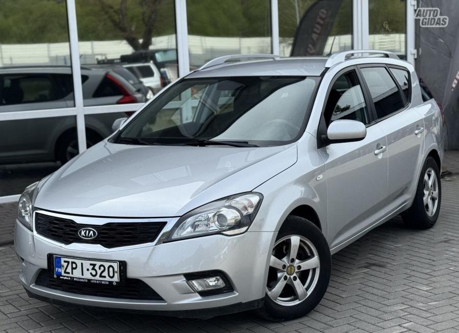 Grey Kia Ceed 2010 in Radviliskis, with an engine capacity of 1.60 L and mileage of 292 thousand km for 3650 €, photo 1 on AUTOMOTO.COM.LV