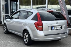 Grey Kia Ceed 2010 in Radviliskis, with an engine capacity of 1.60 L and mileage of 292 thousand km for 3650 €, photo 10 on AUTOMOTO.COM.LV