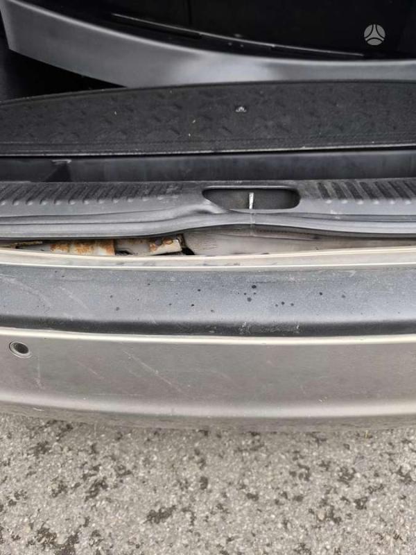 Pelēks Kia Ceed 2010 Kauņa, ar dzinēja tilpumu 1.58 L un nobraukumu 202 tūkst. km par 1200 €, foto 5 vietnē AUTOMOTO.COM.LV