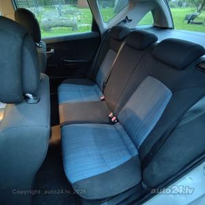 Pelēks Kia Ceed 2010 Tallina, ar dzinēja tilpumu 1.60 L un nobraukumu 350 tūkst. km par 2750 €, foto 7 vietnē AUTOMOTO.COM.LV