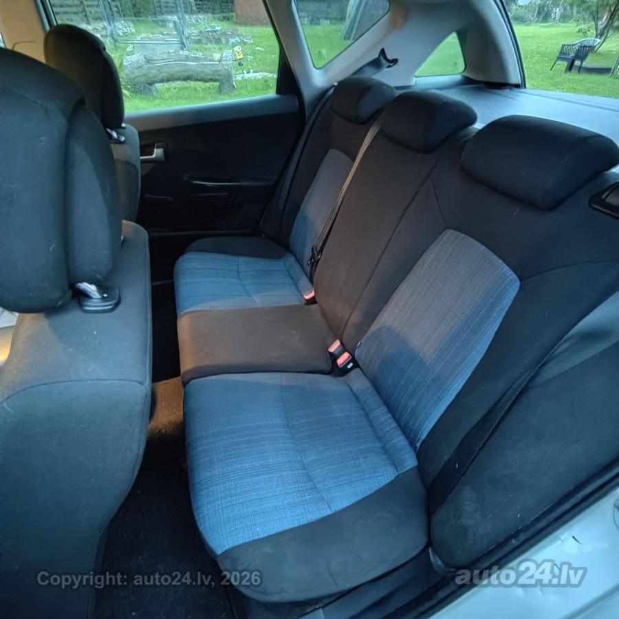 Pelēks Kia Ceed 2010 Tallina, ar dzinēja tilpumu 1.60 L un nobraukumu 350 tūkst. km par 2750 €, foto 7 vietnē AUTOMOTO.COM.LV