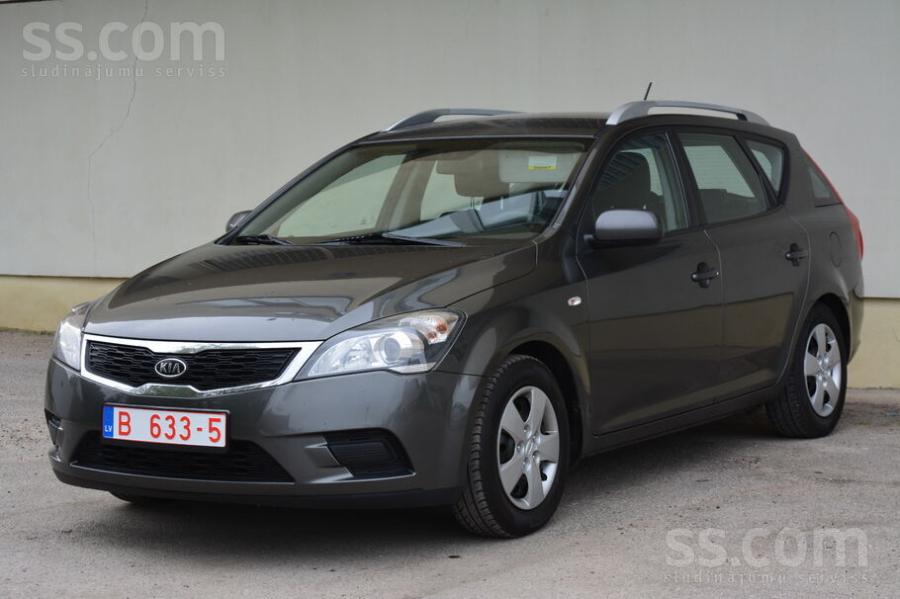Pelēks Kia Ceed 2011 Ogre, ar dzinēja tilpumu 1.60 L un nobraukumu 169 tūkst. km par 2000 €, foto 1 vietnē AUTOMOTO.COM.LV