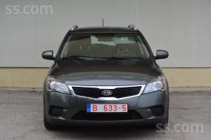 Pelēks Kia Ceed 2011 Ogre, ar dzinēja tilpumu 1.60 L un nobraukumu 169 tūkst. km par 2000 €, foto 2 vietnē AUTOMOTO.COM.LV