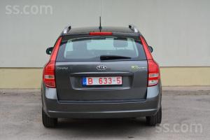Pelēks Kia Ceed 2011 Ogre, ar dzinēja tilpumu 1.60 L un nobraukumu 169 tūkst. km par 2000 €, foto 5 vietnē AUTOMOTO.COM.LV