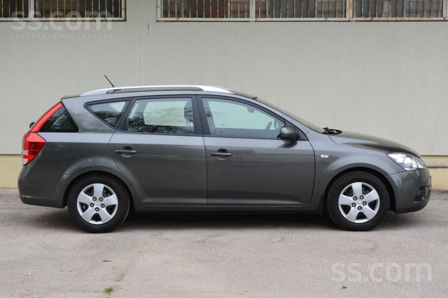 Pelēks Kia Ceed 2011 Ogre, ar dzinēja tilpumu 1.60 L un nobraukumu 169 tūkst. km par 2000 €, foto 7 vietnē AUTOMOTO.COM.LV