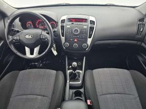 Pelēks Kia Ceed 2011 Tauragė, ar dzinēja tilpumu 1.60 L un nobraukumu 285 tūkst. km par 2400 €, foto 6 vietnē AUTOMOTO.COM.LV