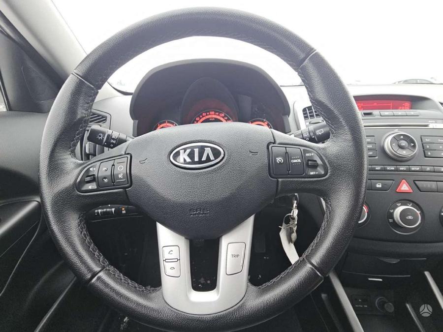 Pelēks Kia Ceed 2011 Tauragė, ar dzinēja tilpumu 1.60 L un nobraukumu 285 tūkst. km par 2400 €, foto 10 vietnē AUTOMOTO.COM.LV