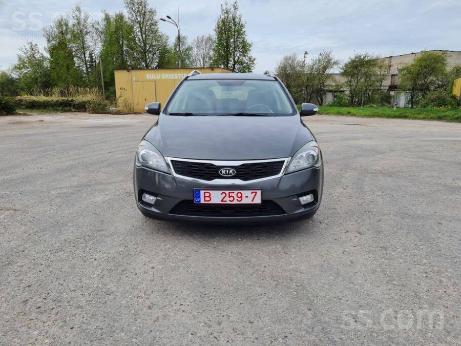 Серый Киа Сид 2011 в Огре, объемом двигателя 1.60 л и пробегом 0 тыс. км за 3190 €, фото 3 на AUTOMOTO.COM.LV