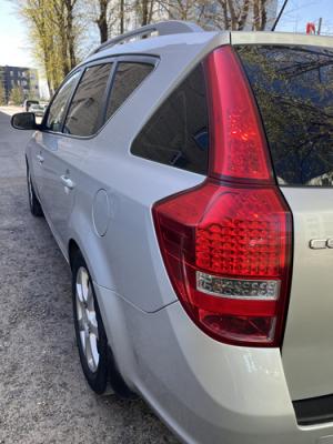 Grey Kia Ceed 2011 in Tallinn, with an engine capacity of 1.60 L and mileage of 209 thousand km for 4000 €, photo 4 on AUTOMOTO.COM.LV