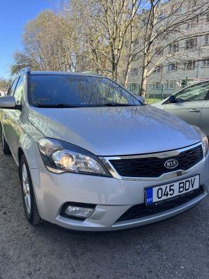 Grey Kia Ceed 2011 in Tallinn, with an engine capacity of 1.60 L and mileage of 209 thousand km for 4000 €, photo 6 on AUTOMOTO.COM.LV