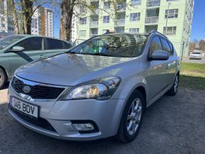 Grey Kia Ceed 2011 in Tallinn, with an engine capacity of 1.60 L and mileage of 209 thousand km for 4000 €, photo 7 on AUTOMOTO.COM.LV