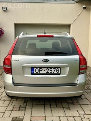 Grey Kia Ceed 2011 in Riga, with an engine capacity of 1.60 L and mileage of 251 thousand km for 3950 €, photo 8 on AUTOMOTO.COM.LV