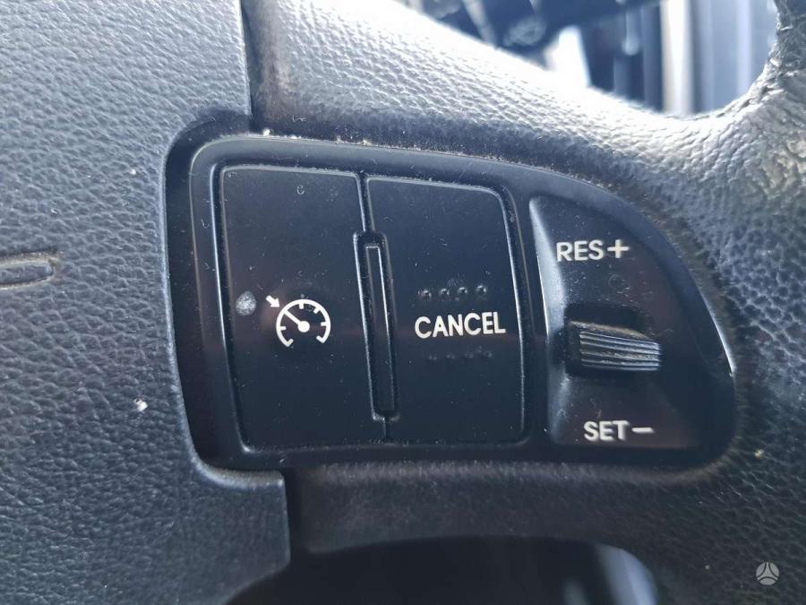 Pelēks Kia Ceed 2011 Viļņa, ar dzinēja tilpumu 1.60 L un nobraukumu 380 tūkst. km par 750 €, foto 13 vietnē AUTOMOTO.COM.LV