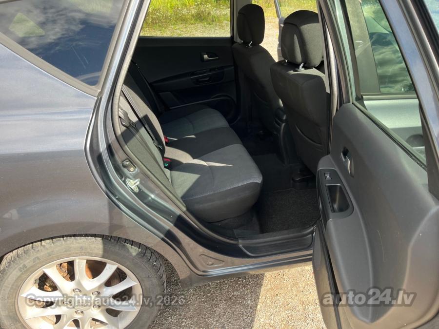 Grey Kia Ceed 2011 in Tallinn, with an engine capacity of 1.60 L and mileage of 272 thousand km for 2500 €, photo 12 on AUTOMOTO.COM.LV