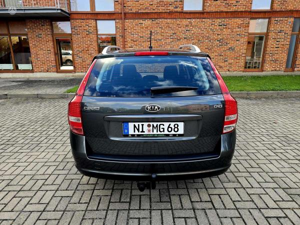 Pelēks Kia Ceed 2011 Marijampole, ar dzinēja tilpumu 1.58 L un nobraukumu 289 tūkst. km par 2850 €, foto 9 vietnē AUTOMOTO.COM.LV