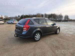 Pelēks Kia Ceed 2012 Kuldīga, ar dzinēja tilpumu 1.60 L un nobraukumu 269 tūkst. km par 3750 €, foto 3 vietnē AUTOMOTO.COM.LV