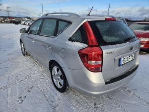 Grey Kia Ceed 2012 in Marijampole, with an engine capacity of 1.40 L and mileage of 196 thousand km for 2100 €, photo 3 on AUTOMOTO.COM.LV