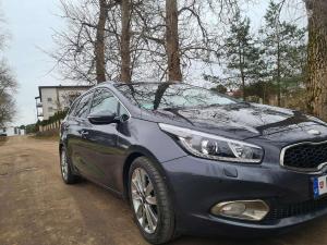 Pelēks Kia Ceed 2012 Viļņa, ar dzinēja tilpumu 1.60 L un nobraukumu 213 tūkst. km par 5999 €, foto 5 vietnē AUTOMOTO.COM.LV