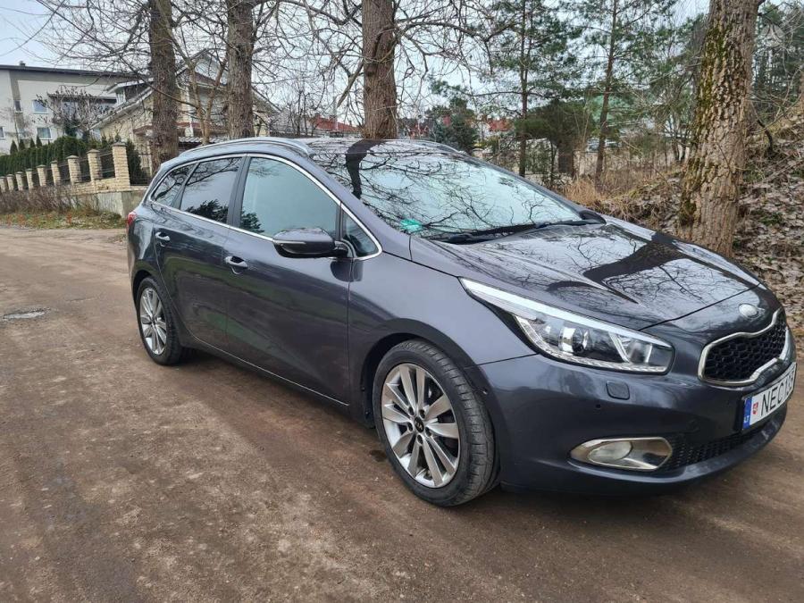 Pelēks Kia Ceed 2012 Viļņa, ar dzinēja tilpumu 1.60 L un nobraukumu 213 tūkst. km par 5999 €, foto 6 vietnē AUTOMOTO.COM.LV