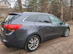 Pelēks Kia Ceed 2012 Viļņa, ar dzinēja tilpumu 1.60 L un nobraukumu 213 tūkst. km par 5999 €, foto 8 vietnē AUTOMOTO.COM.LV