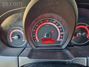 Pelēks Kia Ceed 2012 Jelgava, ar dzinēja tilpumu 1.60 L un nobraukumu 183 tūkst. km par 2800 €, foto 9 vietnē AUTOMOTO.COM.LV