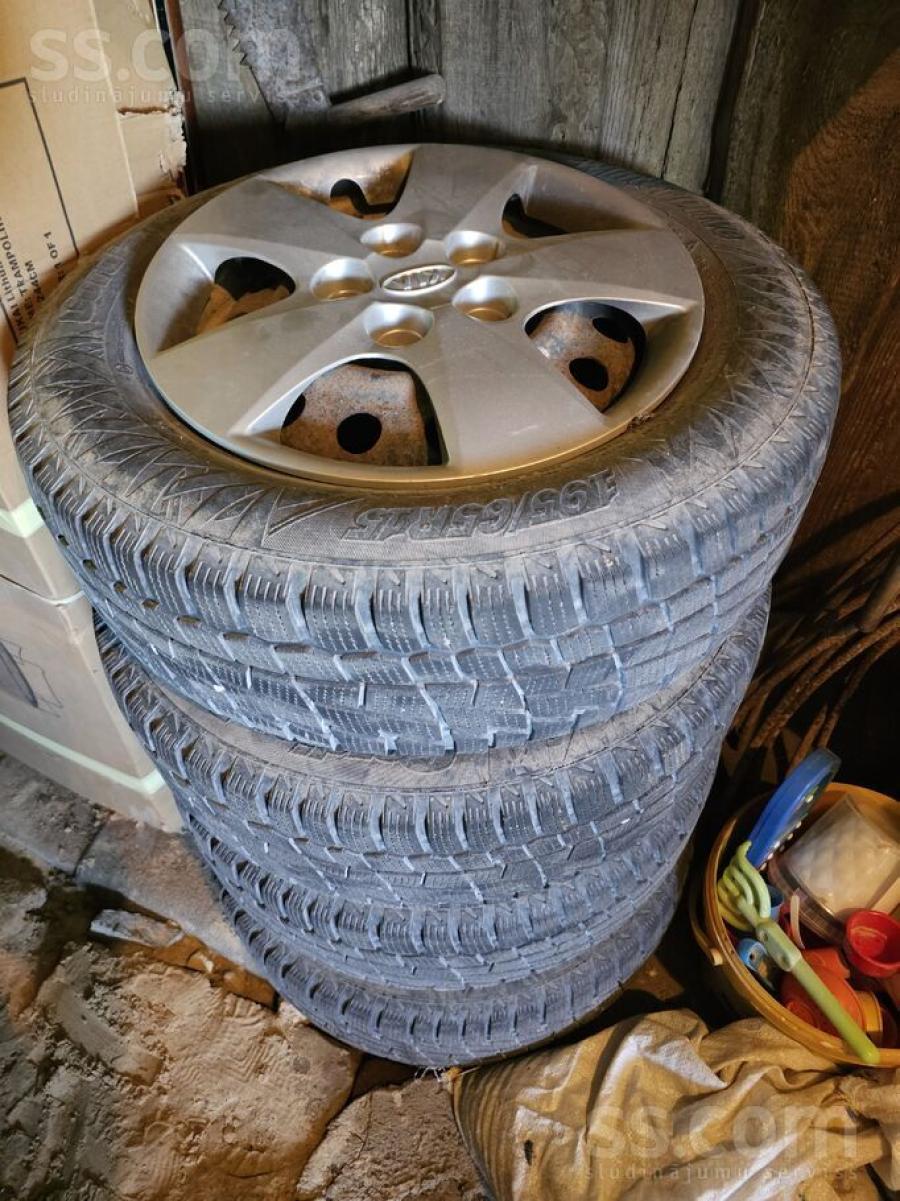 Pelēks Kia Ceed 2012 Jelgava, ar dzinēja tilpumu 1.60 L un nobraukumu 183 tūkst. km par 2800 €, foto 13 vietnē AUTOMOTO.COM.LV