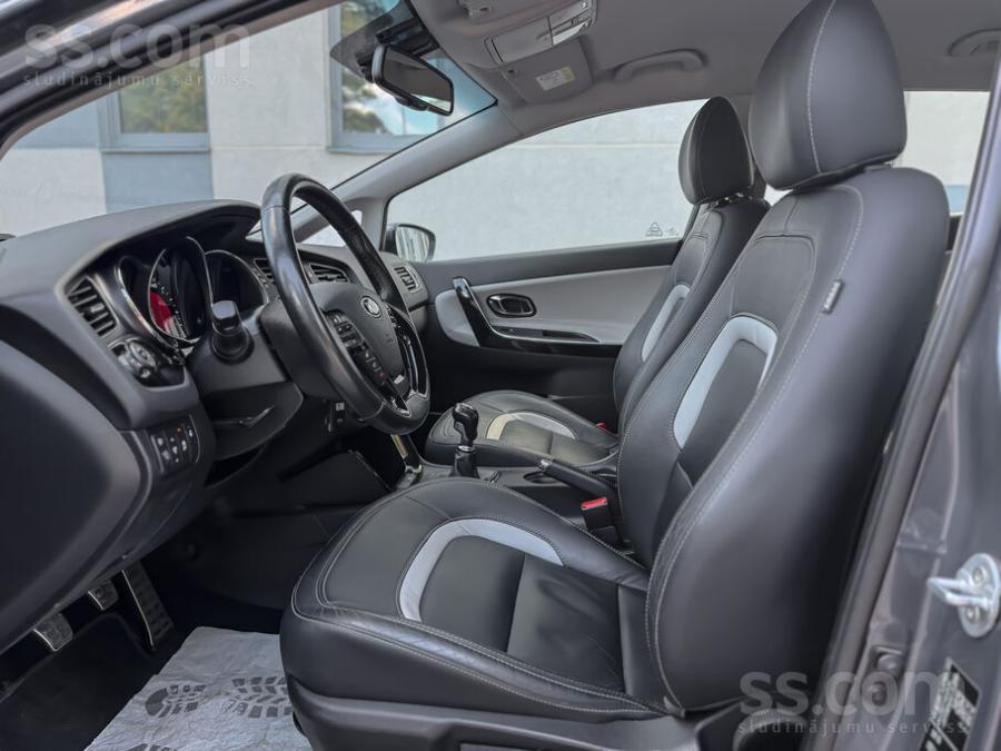 Pelēks Kia Ceed 2013 Jelgava, ar dzinēja tilpumu 1.60 L un nobraukumu 146 tūkst. km par 5500 €, foto 11 vietnē AUTOMOTO.COM.LV