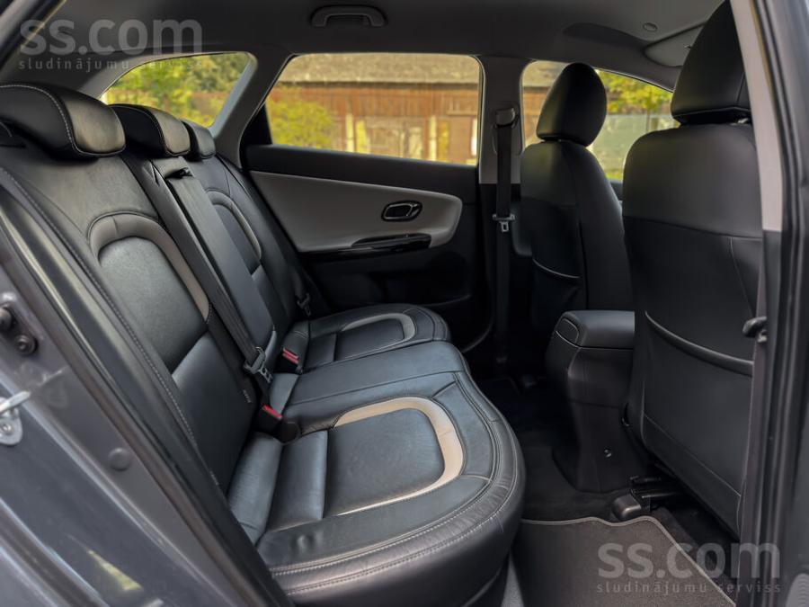 Pelēks Kia Ceed 2013 Jelgava, ar dzinēja tilpumu 1.60 L un nobraukumu 146 tūkst. km par 5500 €, foto 14 vietnē AUTOMOTO.COM.LV