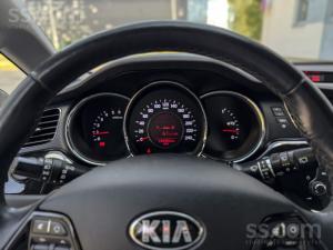 Pelēks Kia Ceed 2013 Jelgava, ar dzinēja tilpumu 1.60 L un nobraukumu 146 tūkst. km par 5500 €, foto 16 vietnē AUTOMOTO.COM.LV