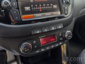 Pelēks Kia Ceed 2013 Jelgava, ar dzinēja tilpumu 1.60 L un nobraukumu 146 tūkst. km par 5500 €, foto 18 vietnē AUTOMOTO.COM.LV