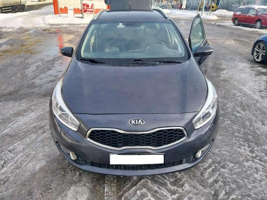 Grey Kia Ceed 2014 in Klaipeda, with an engine capacity of 1.59 L and mileage of 278 thousand km for 3600 €, photo 3 on AUTOMOTO.COM.LV