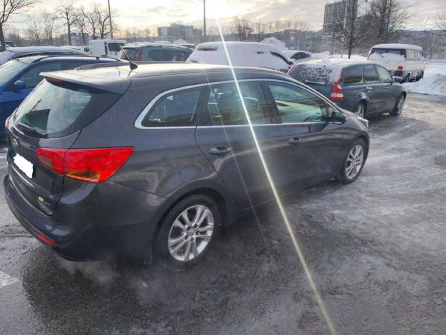 Grey Kia Ceed 2014 in Klaipeda, with an engine capacity of 1.59 L and mileage of 278 thousand km for 3600 €, photo 4 on AUTOMOTO.COM.LV