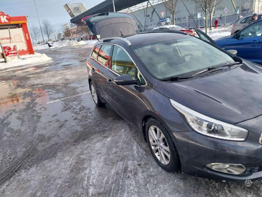 Grey Kia Ceed 2014 in Klaipeda, with an engine capacity of 1.59 L and mileage of 278 thousand km for 3600 €, photo 11 on AUTOMOTO.COM.LV
