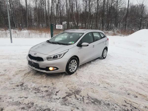 Grey Kia Ceed 2014 in Utena, with an engine capacity of 1.58 L and mileage of 282 thousand km for 4550 €, photo 2 on AUTOMOTO.COM.LV