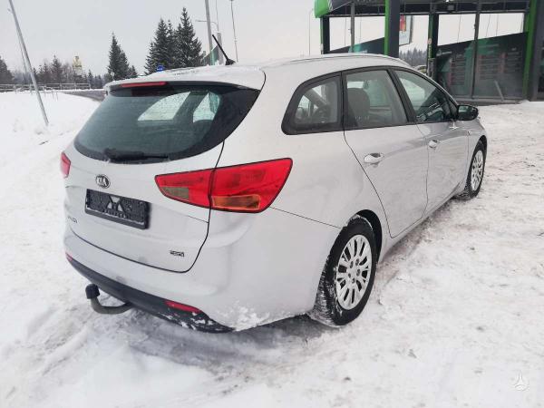 Grey Kia Ceed 2014 in Utena, with an engine capacity of 1.58 L and mileage of 282 thousand km for 4550 €, photo 3 on AUTOMOTO.COM.LV