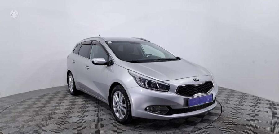 Pelēks Kia Ceed 2014 Viļņa, ar dzinēja tilpumu 1.59 L un nobraukumu 244 tūkst. km par 7499 €, foto 1 vietnē AUTOMOTO.COM.LV