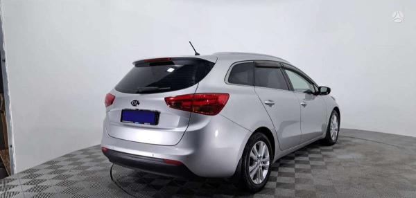 Grey Kia Ceed 2014 in Vilnius, with an engine capacity of 1.59 L and mileage of 244 thousand km for 7499 €, photo 3 on AUTOMOTO.COM.LV