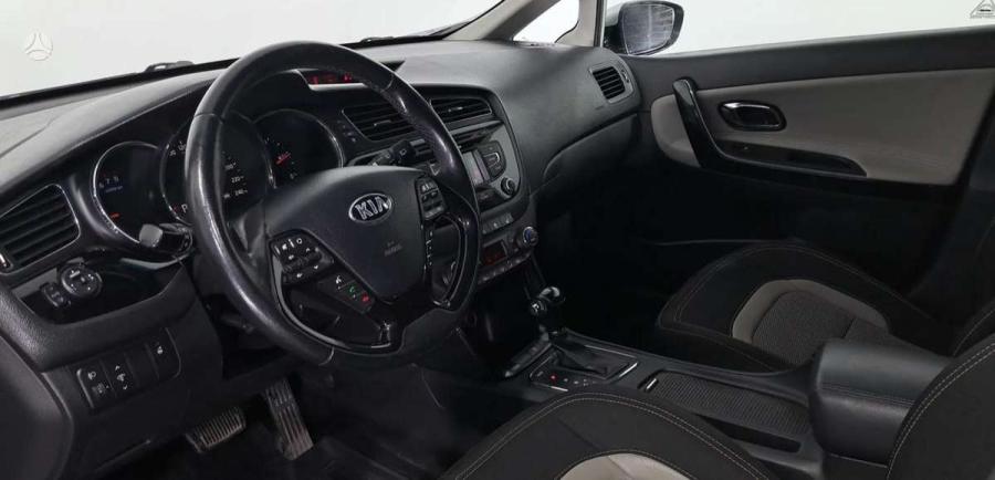 Pelēks Kia Ceed 2014 Viļņa, ar dzinēja tilpumu 1.59 L un nobraukumu 244 tūkst. km par 7499 €, foto 7 vietnē AUTOMOTO.COM.LV