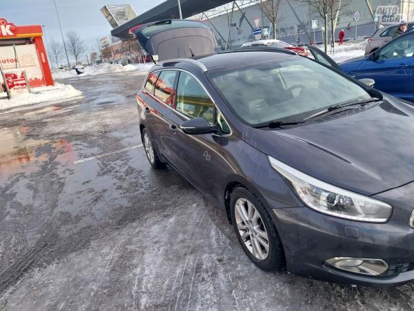 Grey Kia Ceed 2014 in Klaipeda, with an engine capacity of 1.60 L and mileage of 278 thousand km for 3250 €, photo 3 on AUTOMOTO.COM.LV