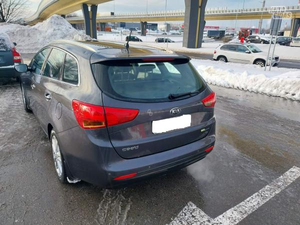 Grey Kia Ceed 2014 in Klaipeda, with an engine capacity of 1.60 L and mileage of 278 thousand km for 3250 €, photo 10 on AUTOMOTO.COM.LV