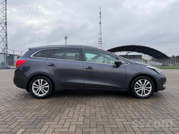 Grey Kia Ceed 2014 in Riga, with an engine capacity of 1.60 L and mileage of 345 thousand km for 4500 €, photo 1 on AUTOMOTO.COM.LV