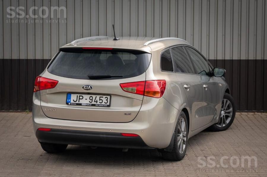 Grey Kia Ceed 2014 in Talsi, with an engine capacity of 1.60 L and mileage of 214 thousand km for 4950 €, photo 8 on AUTOMOTO.COM.LV