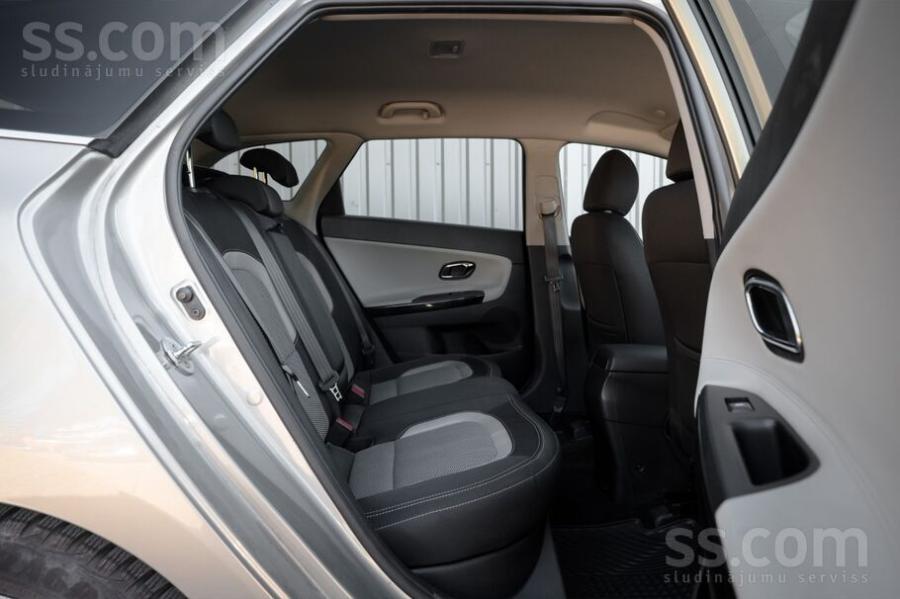 Grey Kia Ceed 2014 in Talsi, with an engine capacity of 1.60 L and mileage of 214 thousand km for 4950 €, photo 12 on AUTOMOTO.COM.LV