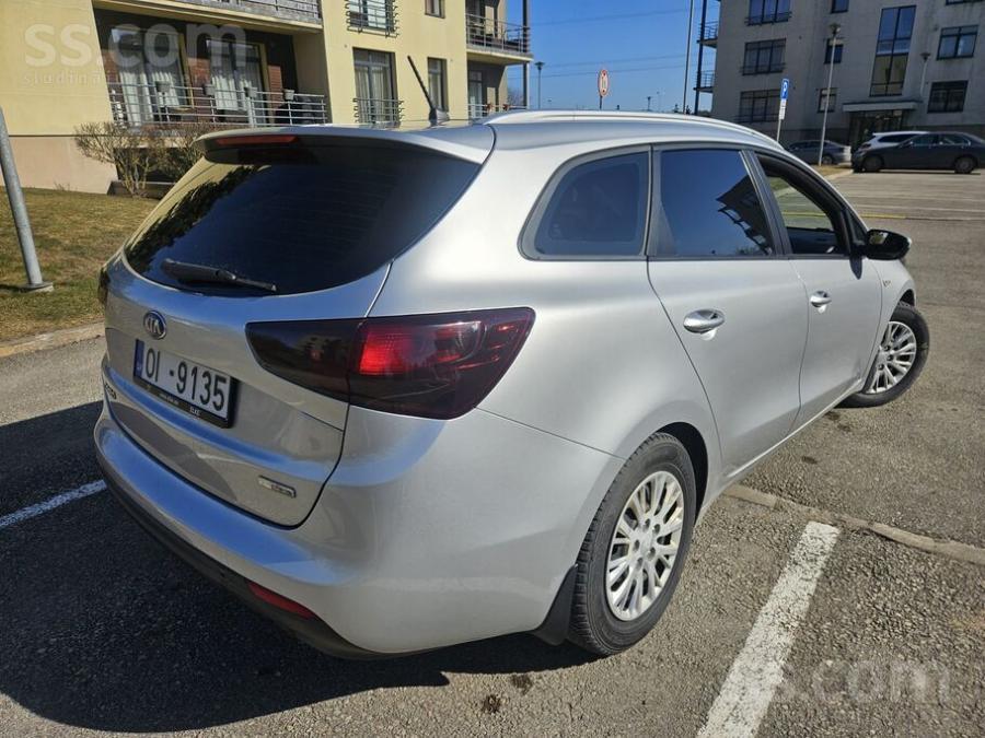 Pelēks Kia Ceed 2014 Rīga, ar dzinēja tilpumu 1.40 L un nobraukumu 0 tūkst. km par 4200 €, foto 5 vietnē AUTOMOTO.COM.LV