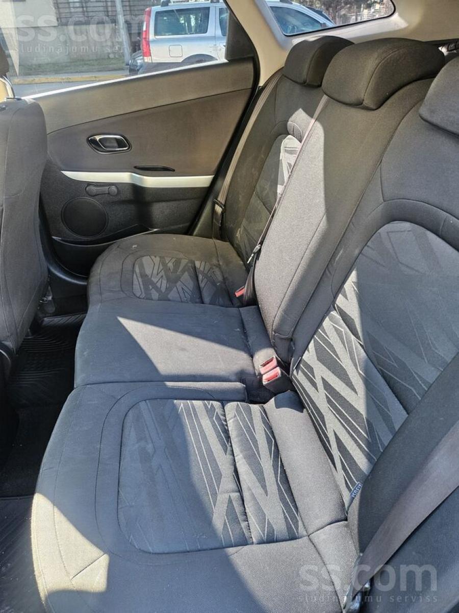 Pelēks Kia Ceed 2014 Rīga, ar dzinēja tilpumu 1.40 L un nobraukumu 0 tūkst. km par 4200 €, foto 7 vietnē AUTOMOTO.COM.LV