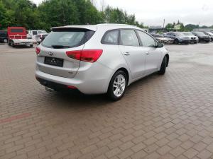 Pelēks Kia Ceed 2014 Utena, ar dzinēja tilpumu 1.70 L un nobraukumu 266 tūkst. km par 4450 €, foto 3 vietnē AUTOMOTO.COM.LV