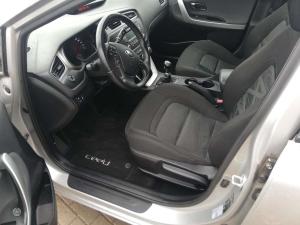 Pelēks Kia Ceed 2014 Utena, ar dzinēja tilpumu 1.70 L un nobraukumu 266 tūkst. km par 4450 €, foto 6 vietnē AUTOMOTO.COM.LV