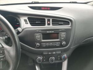 Pelēks Kia Ceed 2014 Utena, ar dzinēja tilpumu 1.70 L un nobraukumu 266 tūkst. km par 4450 €, foto 8 vietnē AUTOMOTO.COM.LV