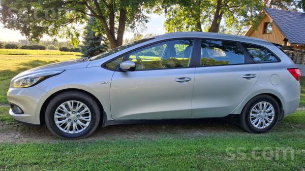 Grey Kia Ceed 2014 in Jelgava, with an engine capacity of 1.60 L and mileage of 218 thousand km for 3200 €, photo 2 on AUTOMOTO.COM.LV