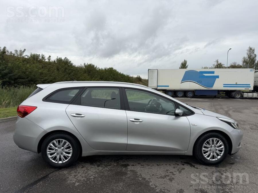 Grey Kia Ceed 2014 in Daugavpils, with an engine capacity of 1.40 L and mileage of 0 thousand km for 6200 €, photo 7 on AUTOMOTO.COM.LV
